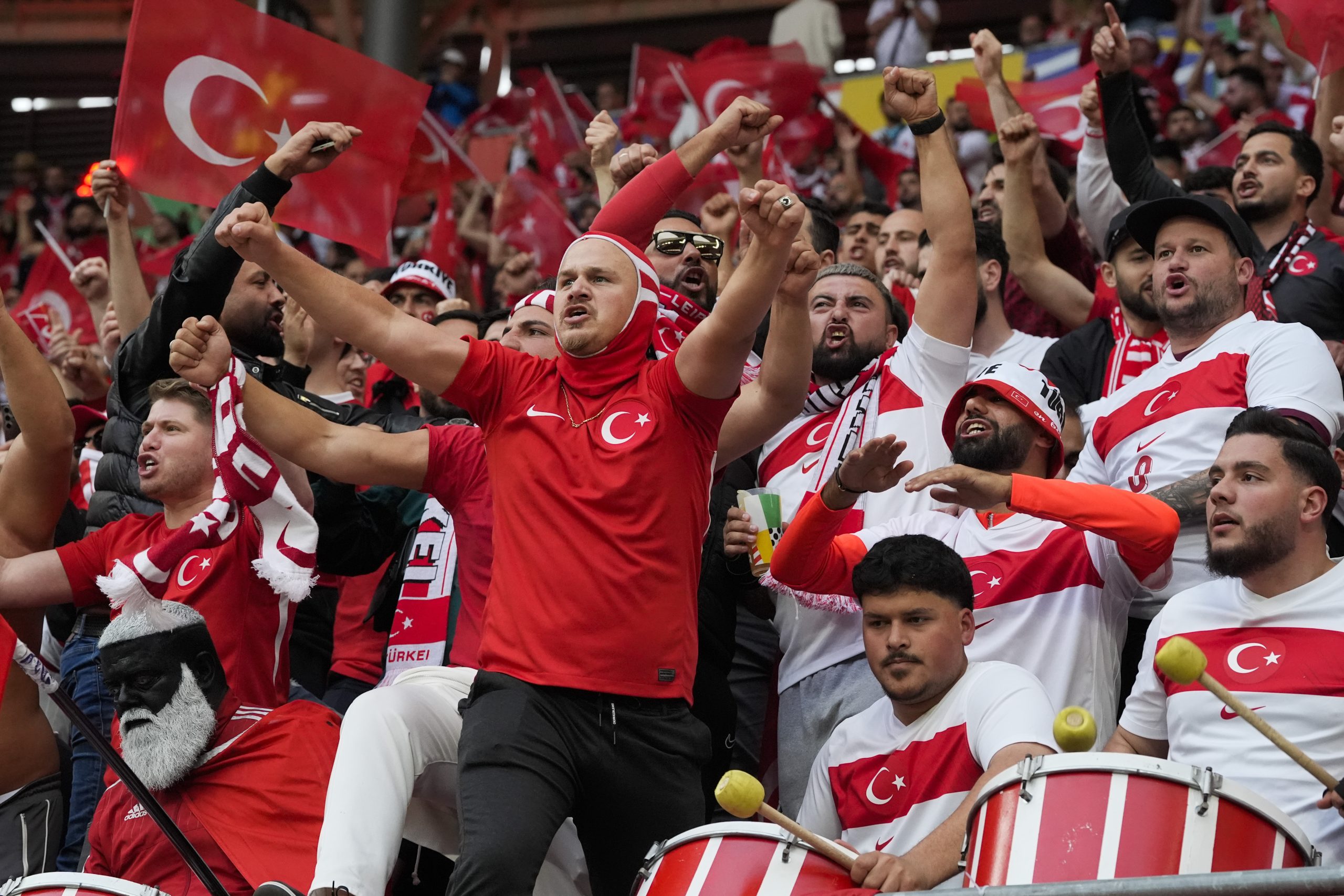 Kaan Ayhan replaces suspended captain Hakan Calhanoglu for Turkey ...